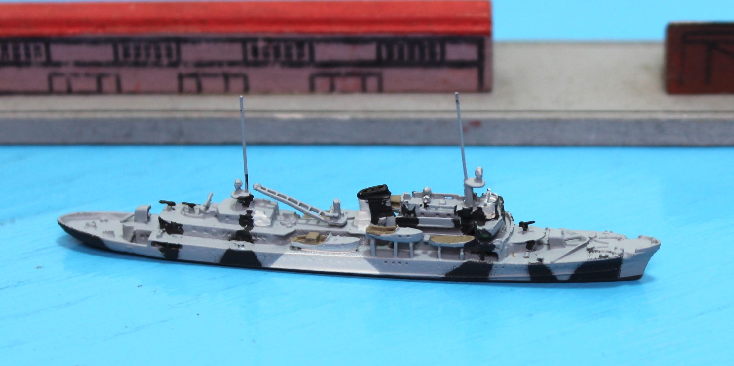 Ships-and-more - Flottentender "Hela" getarnt (1 St.) D 1940 Neptun NT 1056
