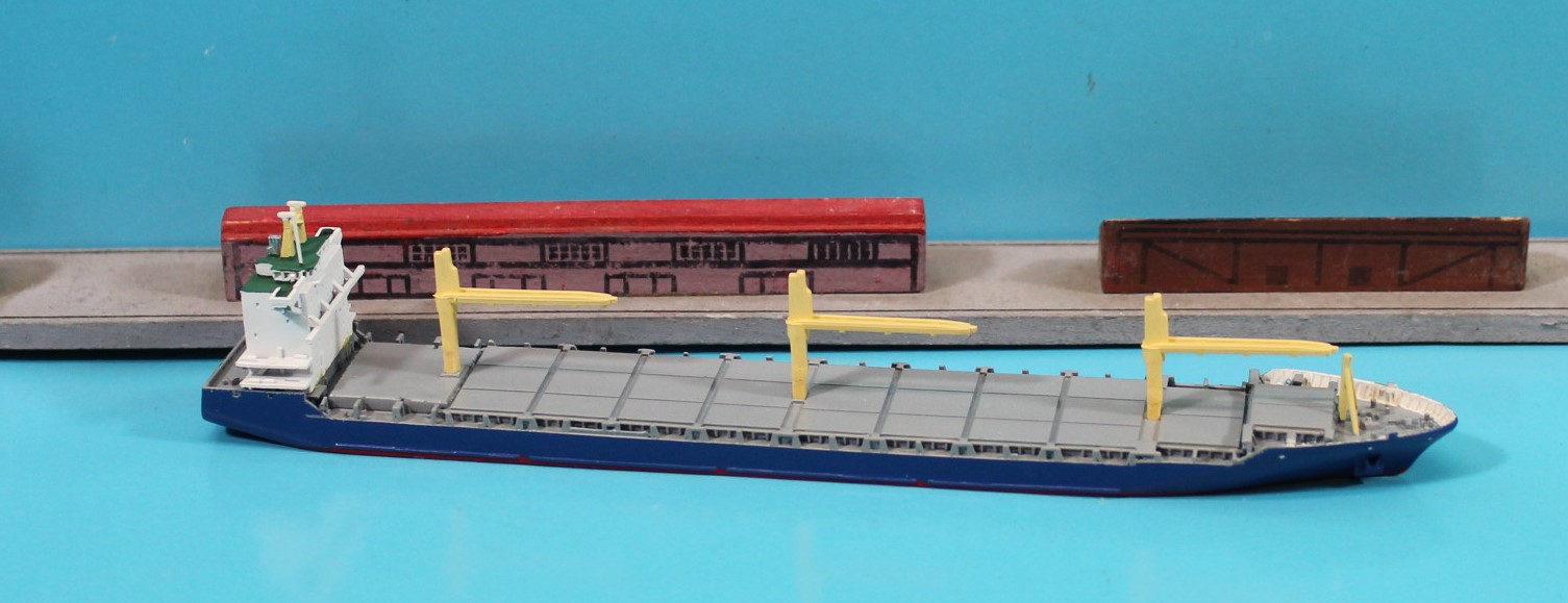 Ships-and-more - Containerschiff "E.R. Stralsund" (1 St.) D 1999 Hansa ...