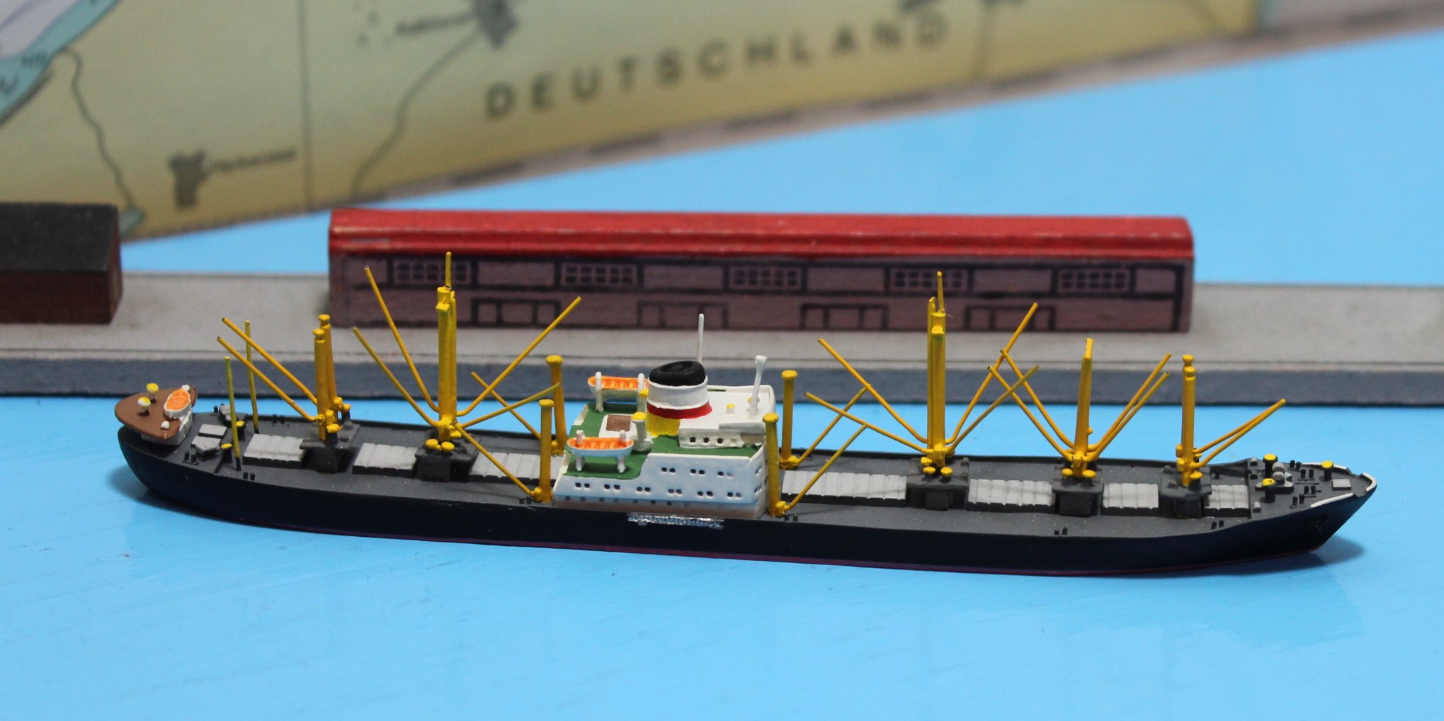 Ships-and-more - Freighter "Dresden" (1 p.) GER 1957 Sextant SX 122