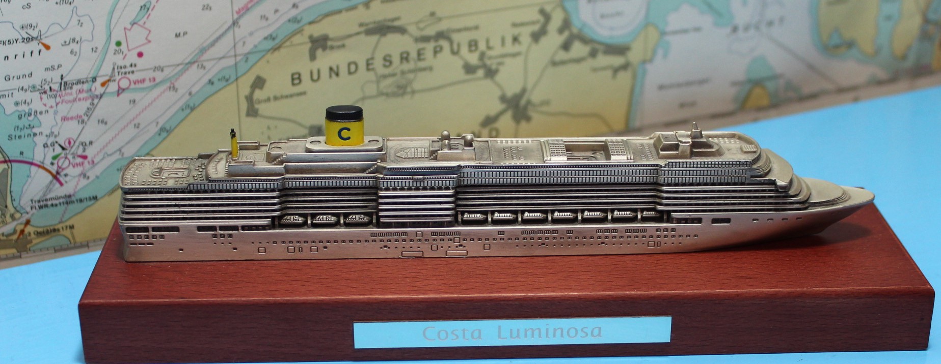 Ships-and-more - Kreuzfahrtschiff "Costa Luminosa" Hybrid Spirit-/Vista ...