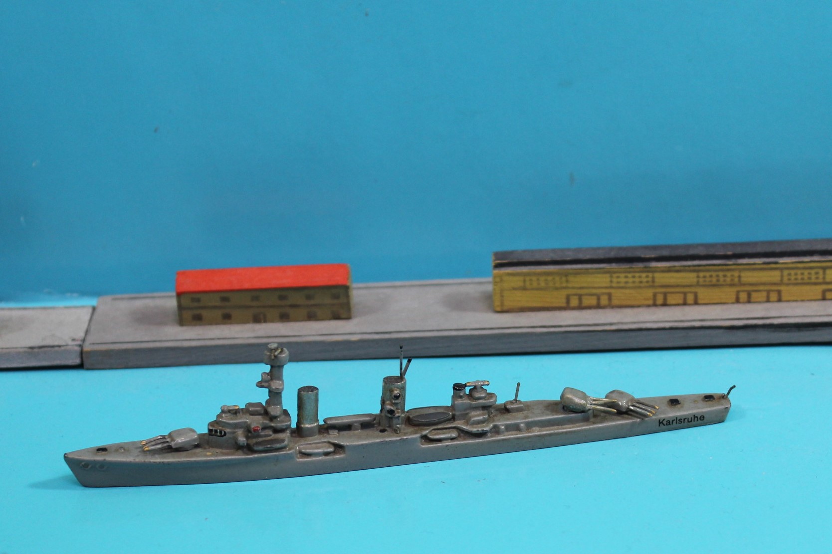 Ships-and-more - Kreuzer "Karlsruhe" (1 p.) GER 1929 from Wiking