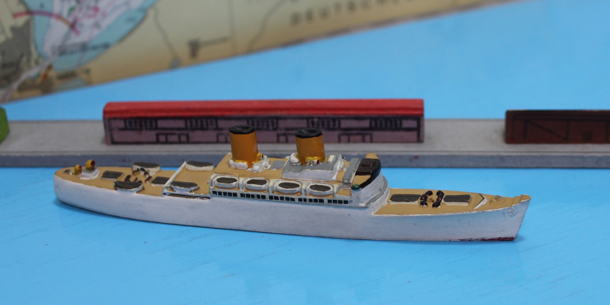 Ships-and-more - Passenger vessel "Pretoria" without masts (1 p.) GER ...