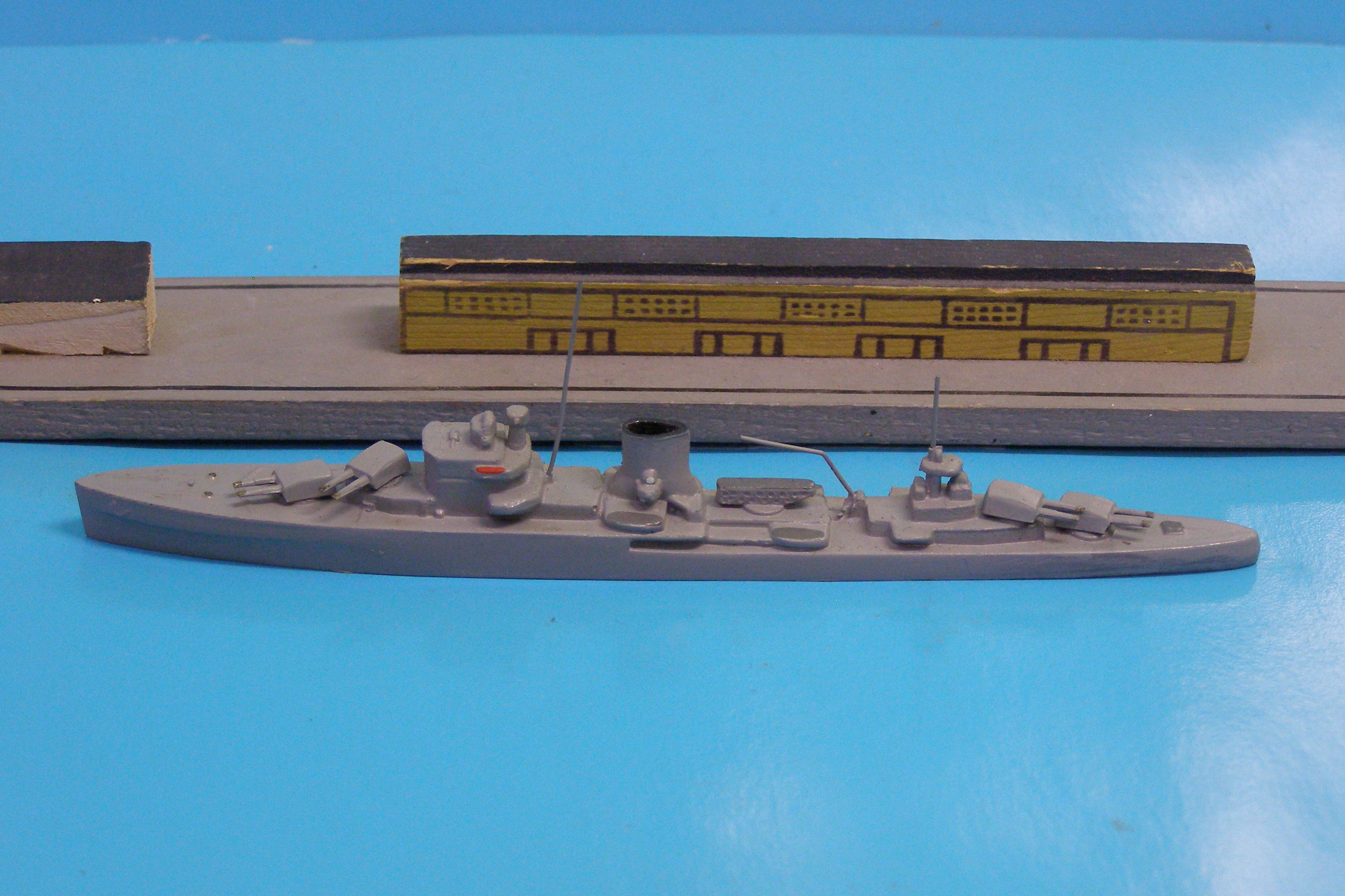 Ships-and-more - Cruiser "Leander" grey (1 p.) GB 1933 from Wiking